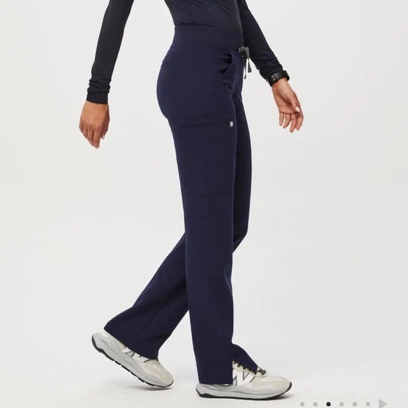 Figs | Pants & Jumpsuits | Figs Kade Cargo Scrub Pants In Navy | Poshmark